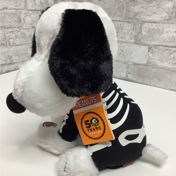 Peanuts | Toys | Peanuts Halloween Snoopy Skeleton Musical Dancing To ...